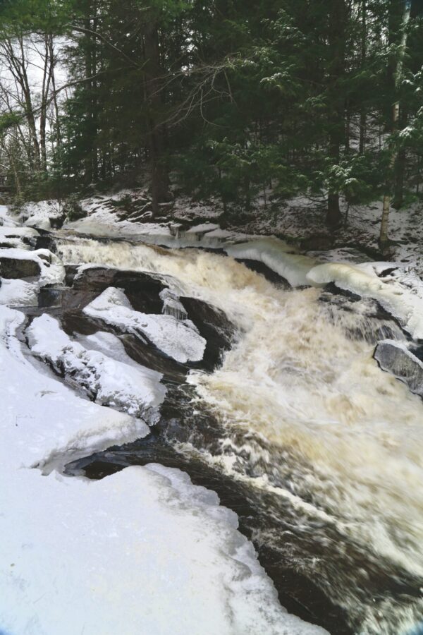 Stubb's Falls & Big Bend Lookout - Easy Winter Hike in Arrowhead - The ...