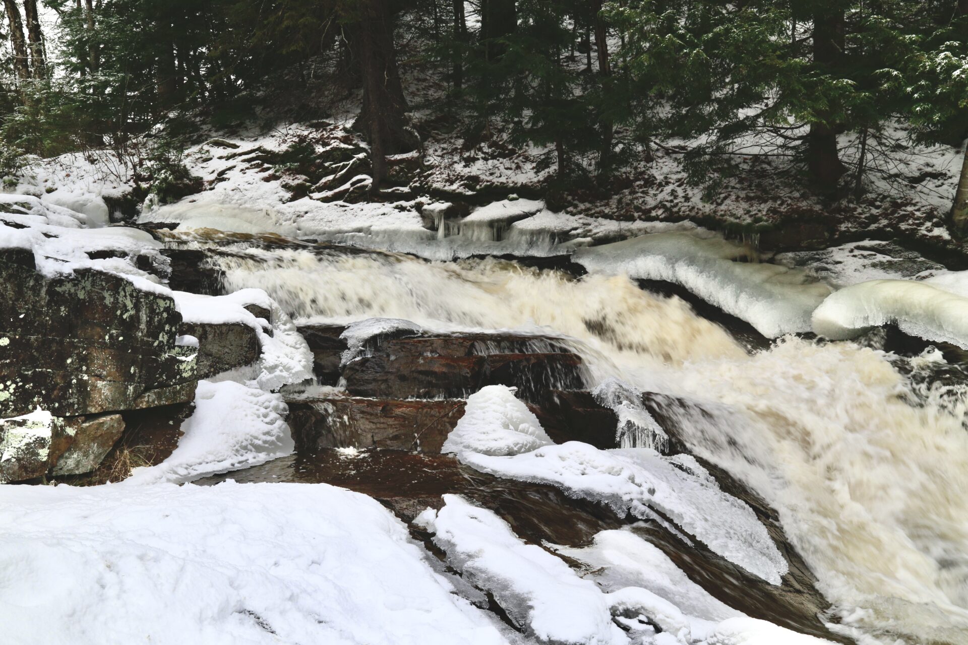 Stubb's Falls & Big Bend Lookout - Easy Winter Hike in Arrowhead - The ...