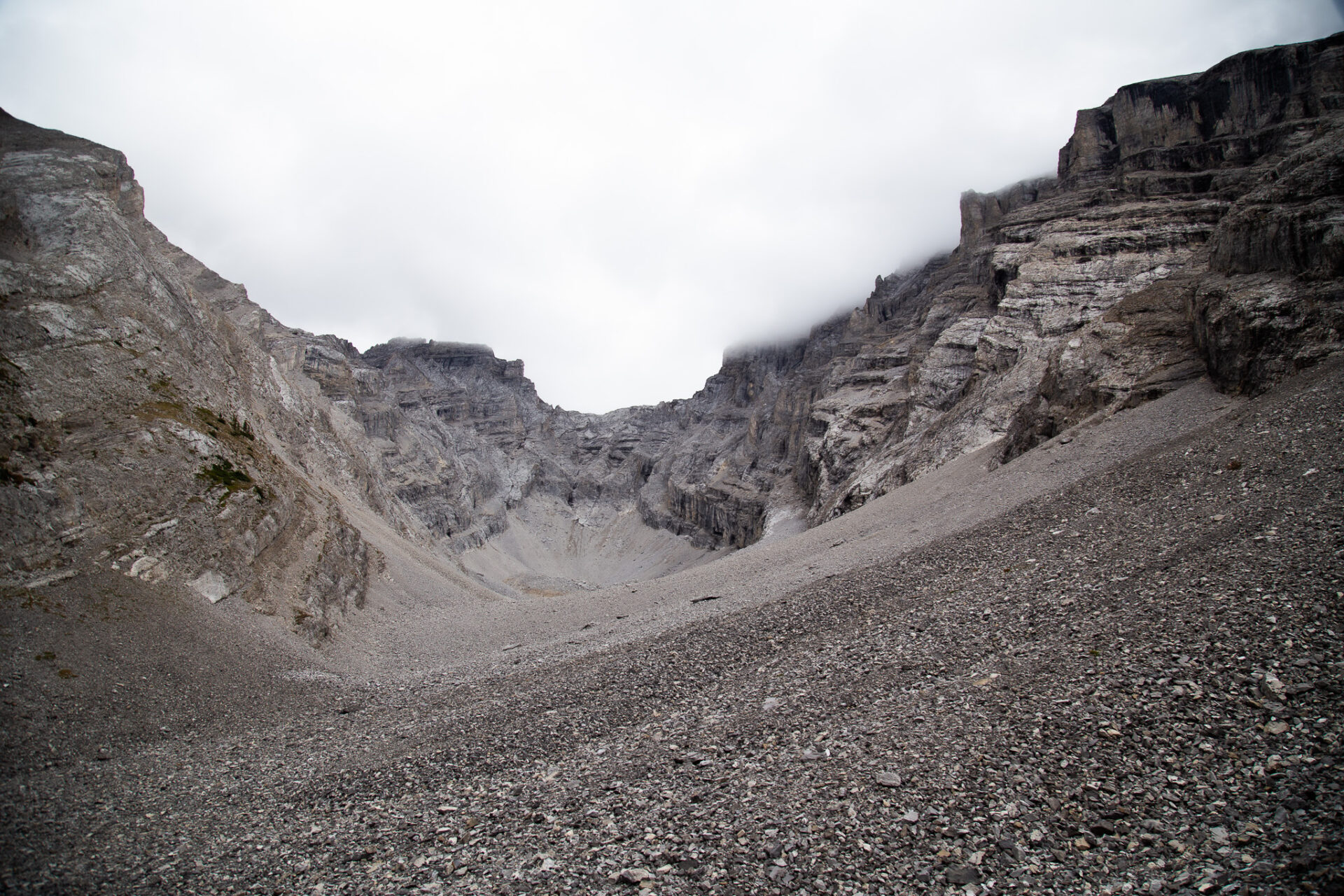 Cascade Amphitheatre Hike Guide - Banff - The Holistic Backpacker